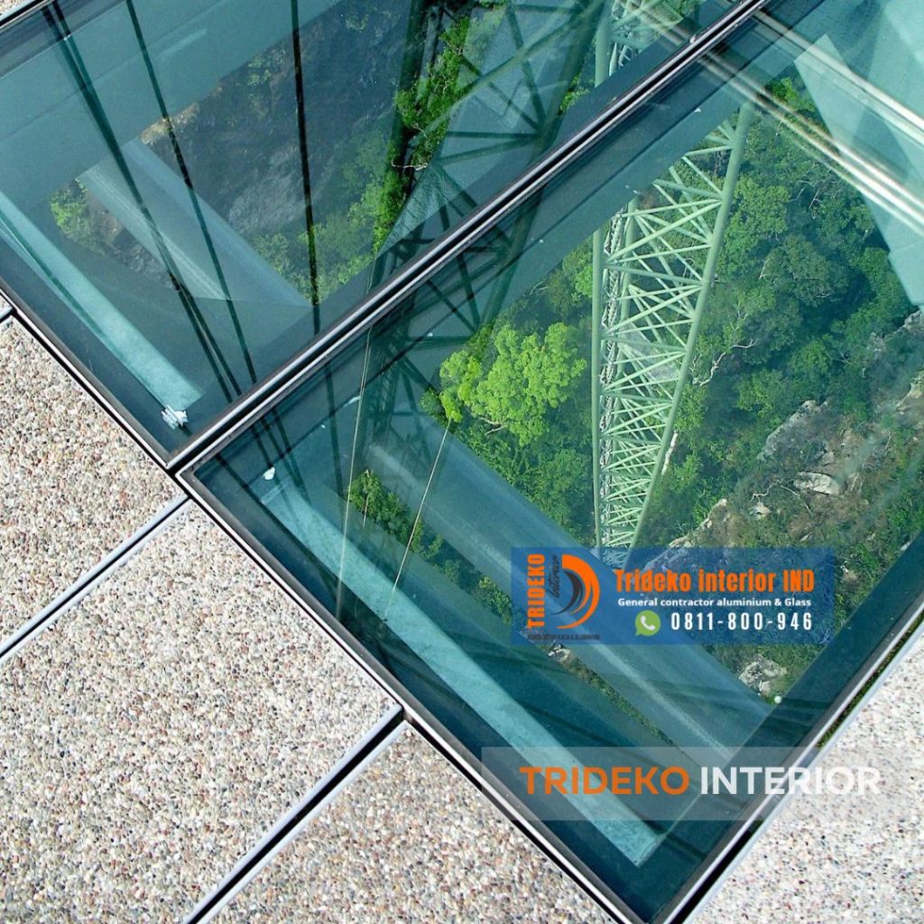 Lantai Kaca Laminated 10+10 Tempered Dari Trideko Interior